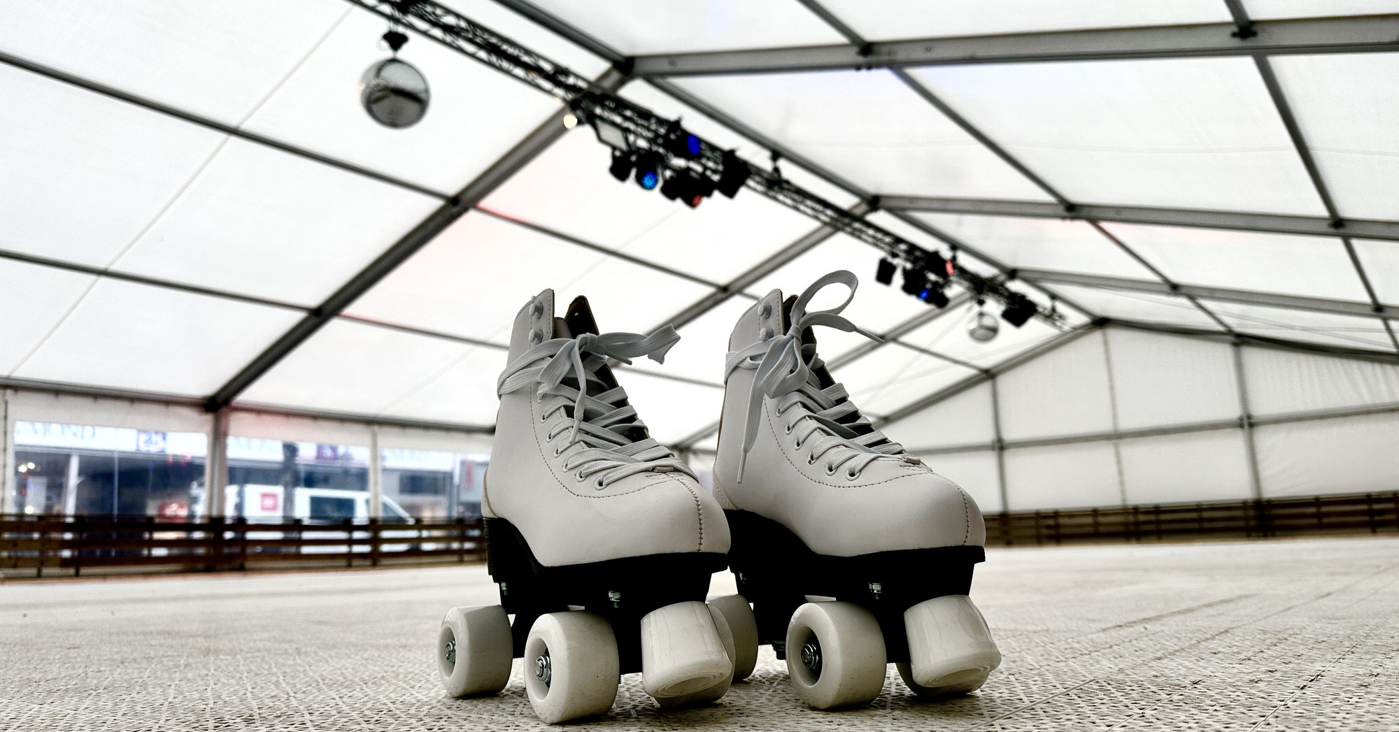 Stock ‘n‘ Roll feiert Abschluss mit Rollschuh-Disco!